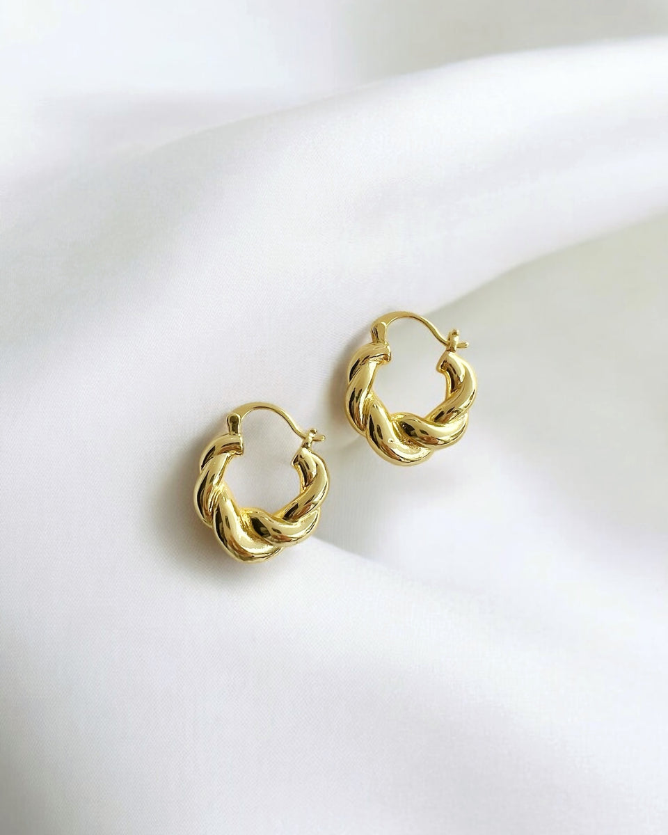 Hannah Hoops – True by Kristy